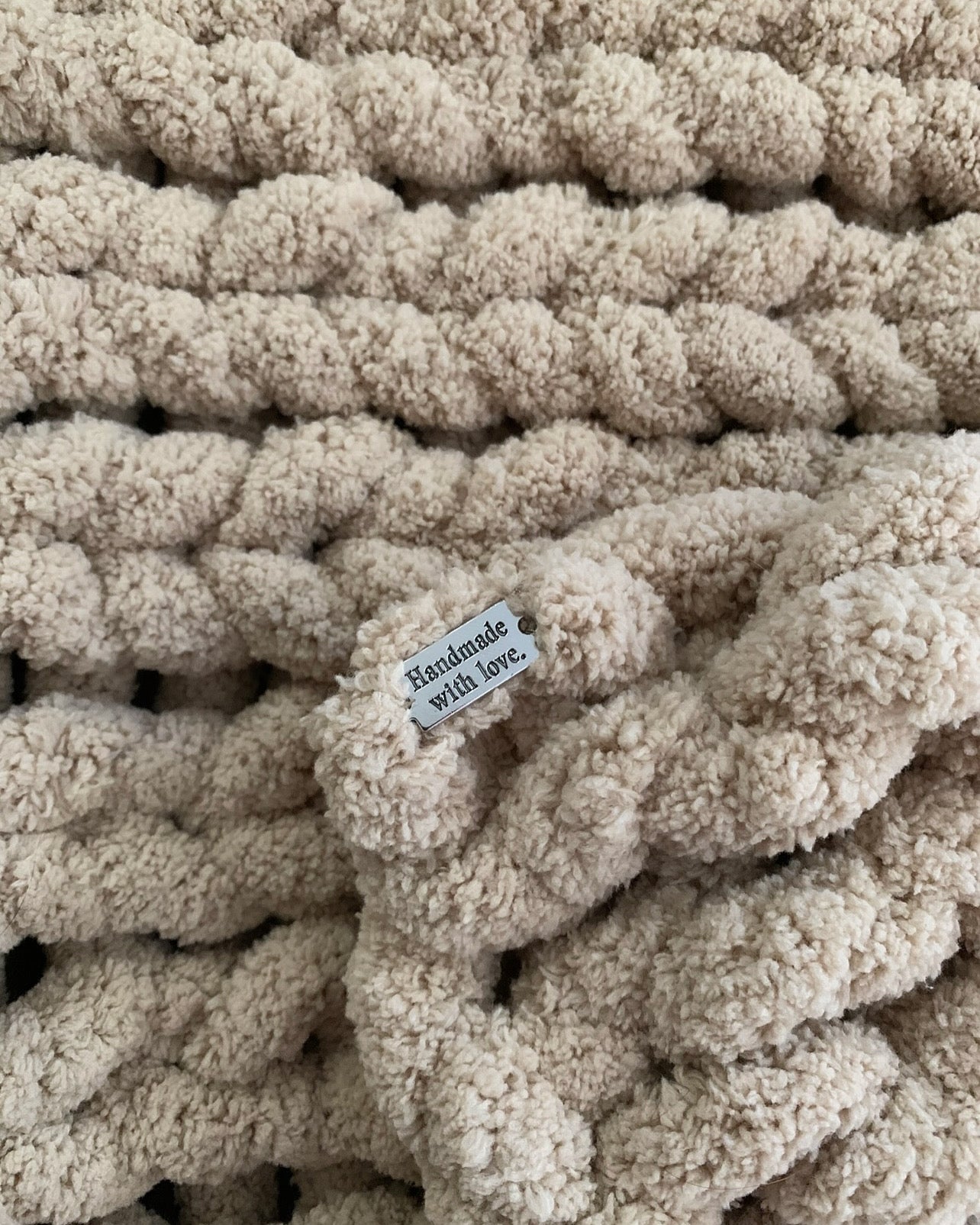 Cozy Knit Knots